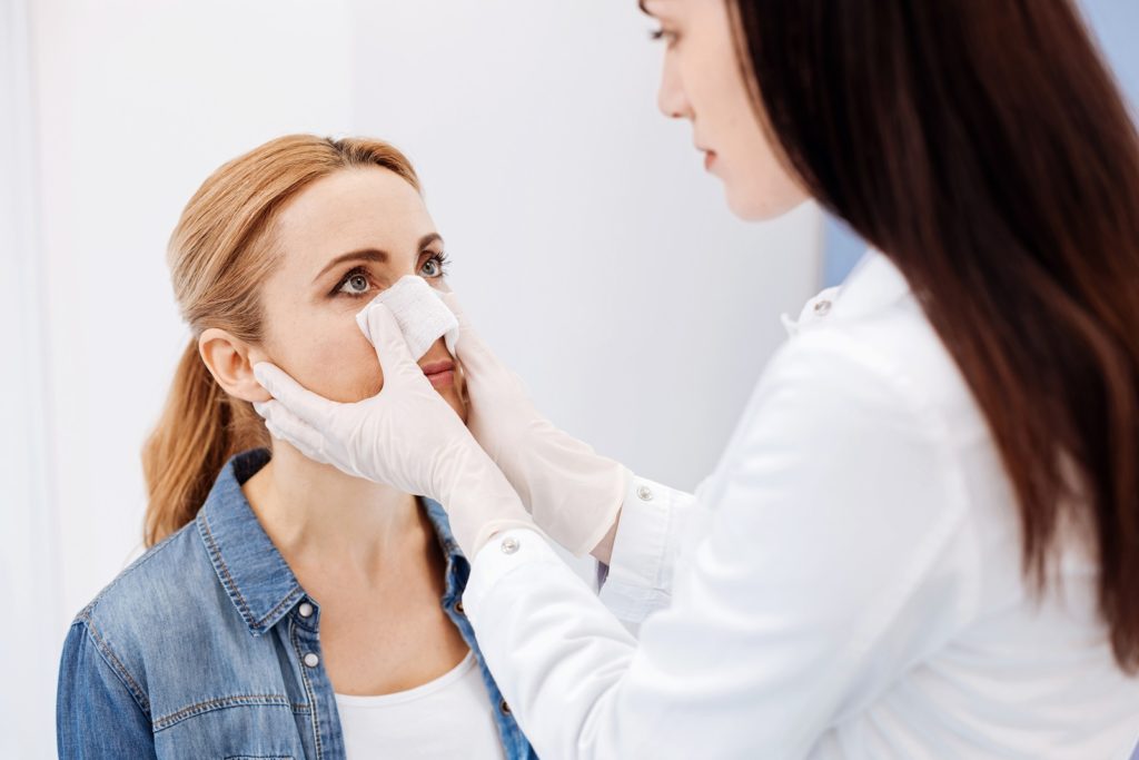 How to Become a Plastic Surgery Nurse - Salary How to Become a Plastic Surgery Nurse - Salary